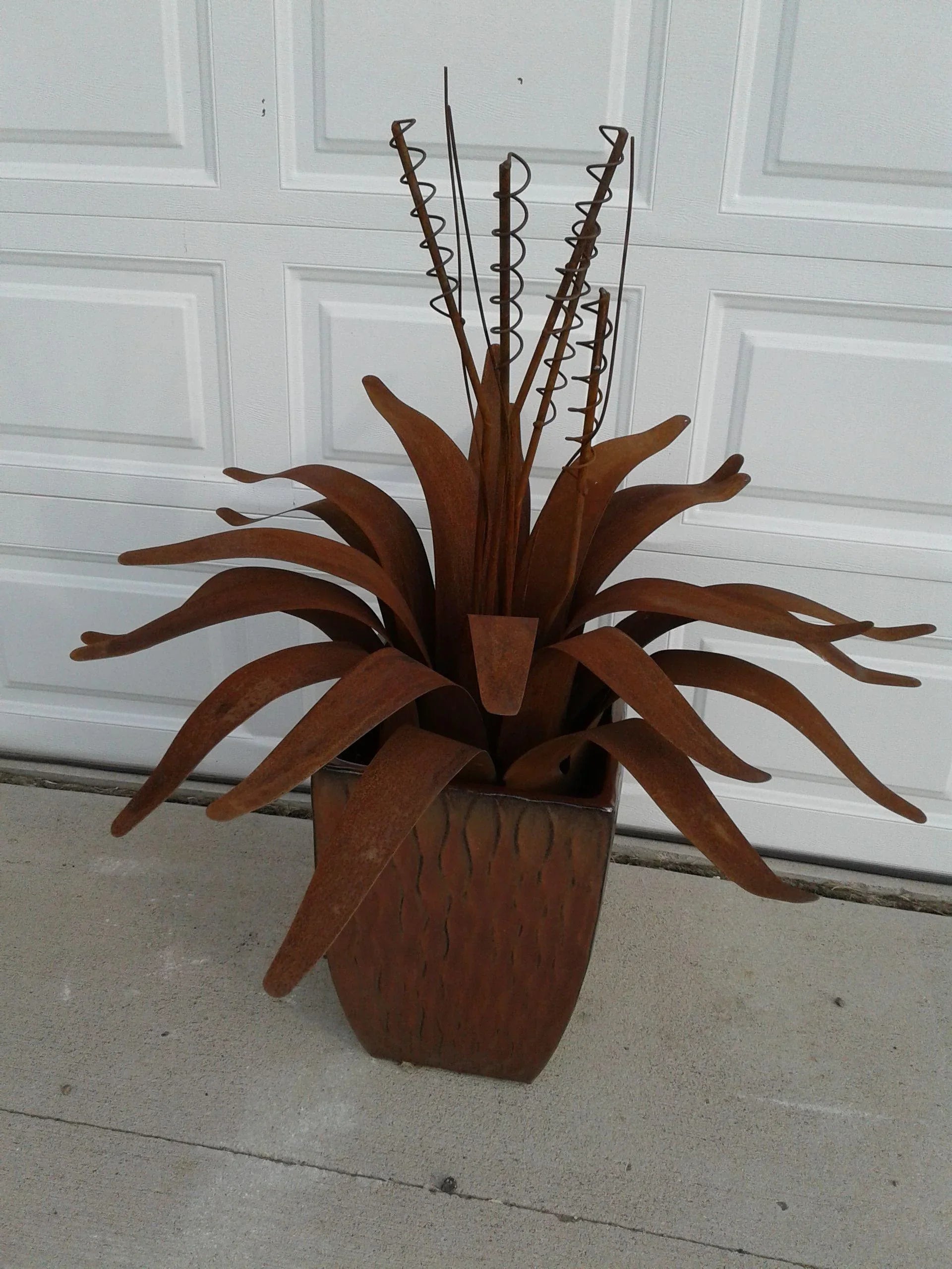 Metal Agave Plant - Lone Tree Designs